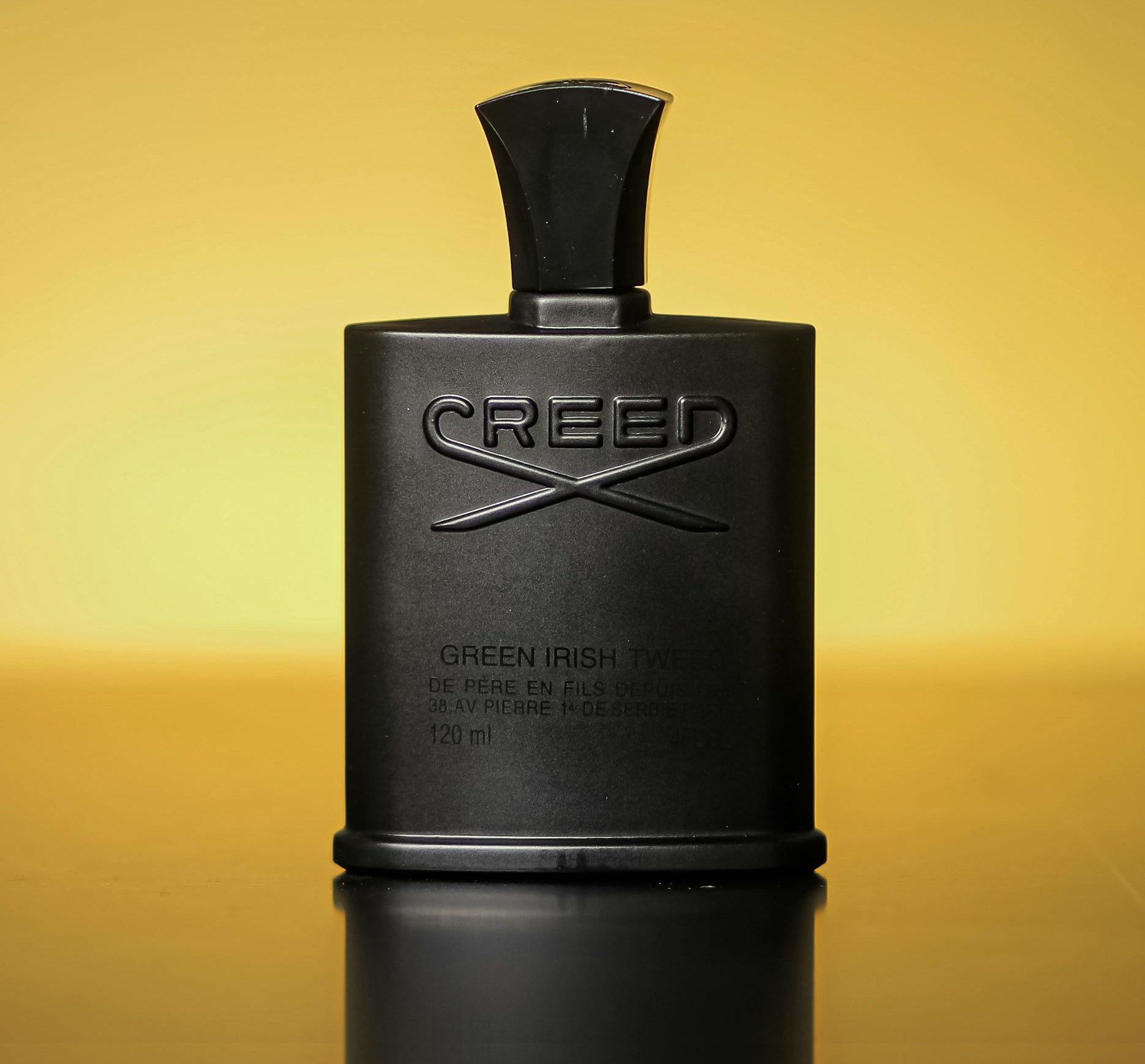 Aromas de lujo: Desvelando los aromas más emblemáticos de Creed para l ...